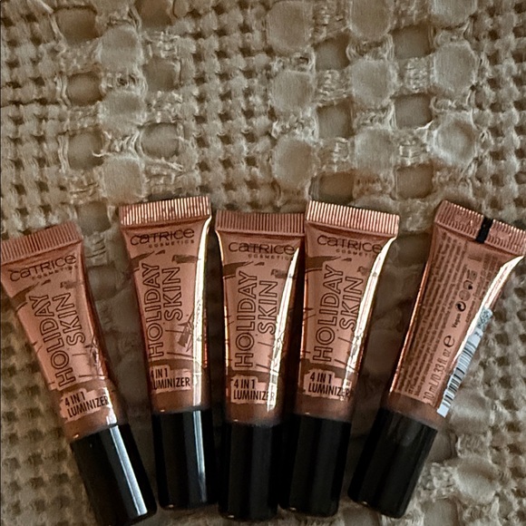 Catrice | Makeup | New Catrice Holiday Skin 4in Luminizer Rose Gold ...